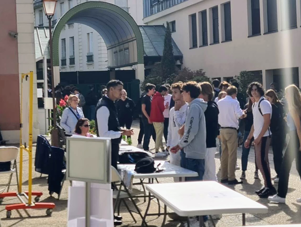 Boulevard des associations - Lycée Notre-Dame-de-Boulogne